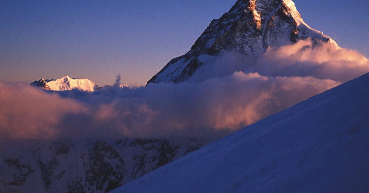 Climbing all the 8000m peaks - by Alan Hinkes | Cicerone Press